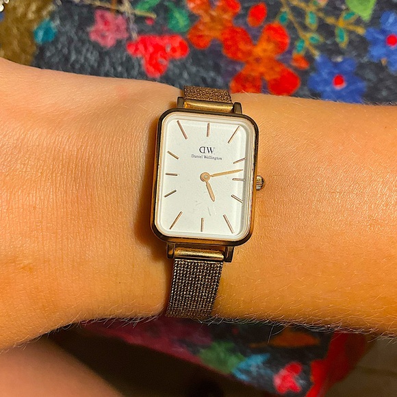 Daniel Wellington | Accessories | Daniel Wellington Gold Toned Womens ...